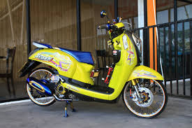 100+1 GAYA MODIFIKASI MOTOR SCOOPY - antonkevas