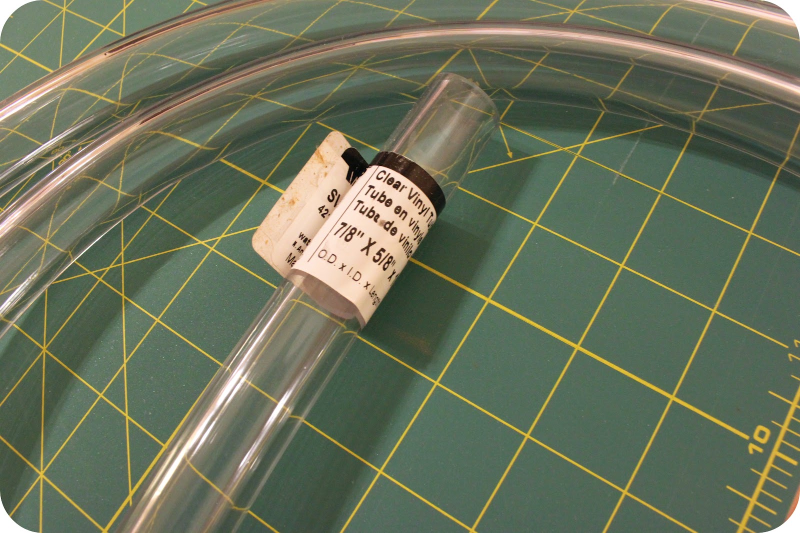 Sewing Over Pins: Tutorial: Bobbin Tamers