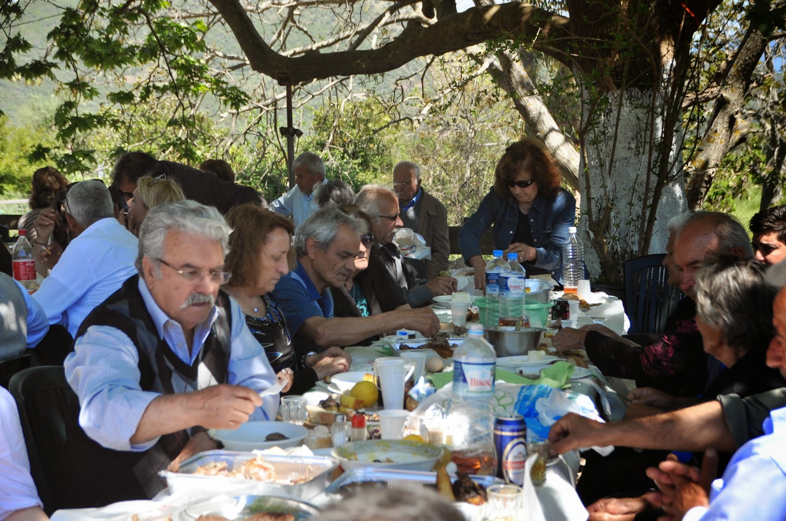 ΜΑΓΓΑΝΙΑΚΟ: ΠΡΩΤΟΜΑΓΙΑ ΣΤΗΝ ΠΛΑΤΕΙΑ ΤΟΥ ΧΩΡΙΟΥ ΜΑΣ