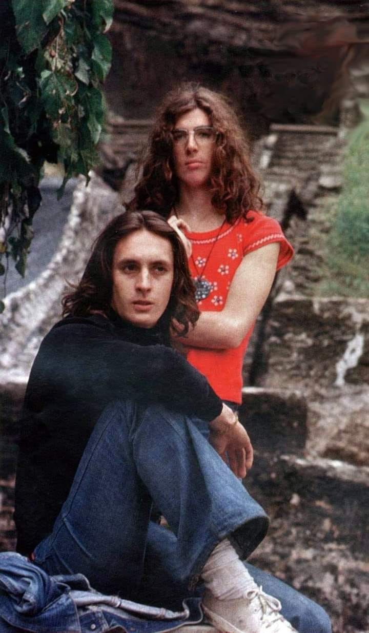 Historia de "Canción para mi muerte" de Sui Generis ~ Frases de Canciones (Que te dejan pensando...)