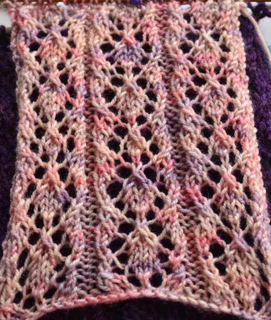 Knitting Novice: The Weekly Swatch: Diamond Rib Knit Stitch