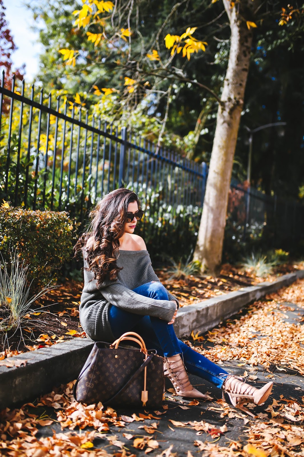 Fall Must Have: Off The Shoulder Sweater | The Sweetest Thing | Bloglovin’