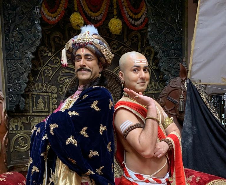 अटूट जोड़ी - पंडित रामा कृष्णा और राजा कृष्णदेवराय ने ‘तेनाली रामा’ में अपने सफर का जश्न मनाया