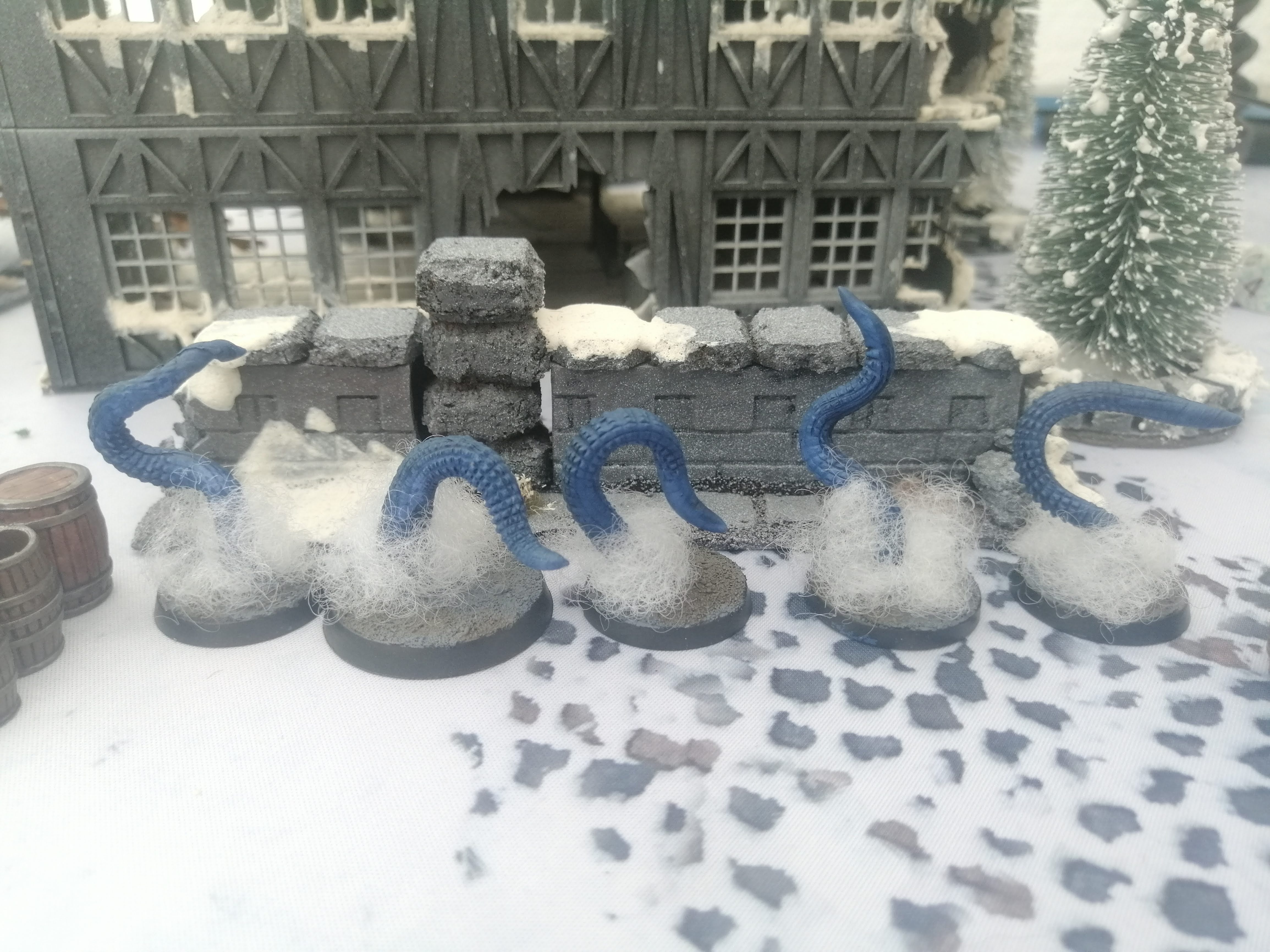 Bloodbeard's Garage: Frostgrave: Vapor Snakes/Mana Worms and Ballista ...