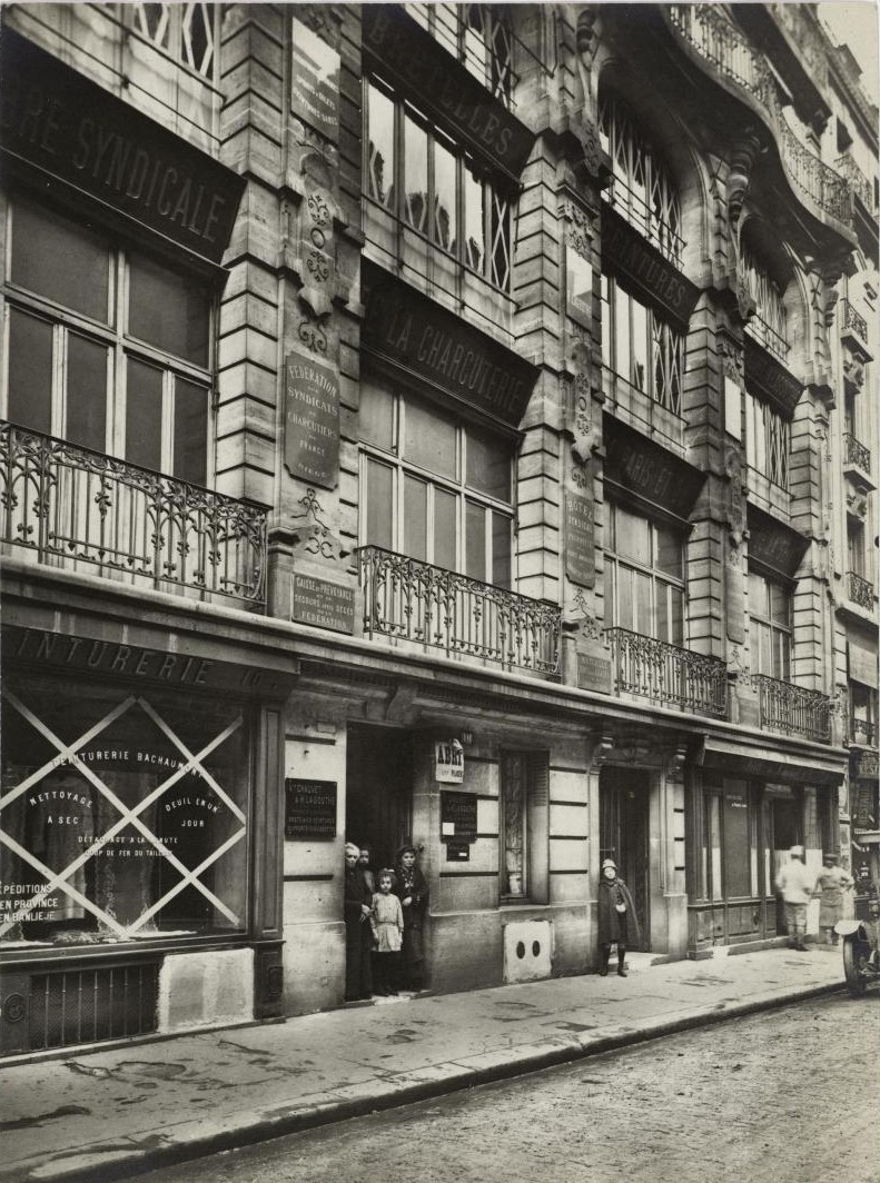 The War Seen From the Street: Rare and Astonishing Photos Document ...