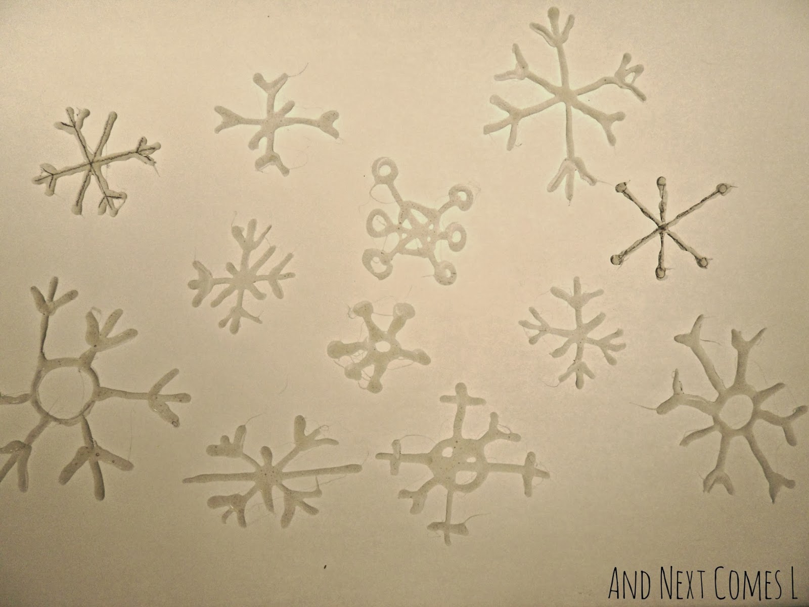 Snowflake Light Table Play & 14 Other Christmas/Winter Fine Motor Light ...