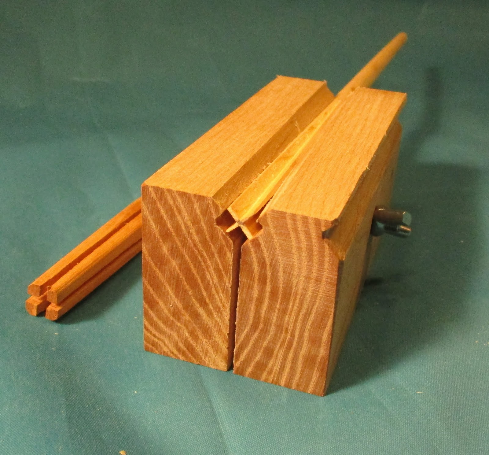Bowyer's Diary: Staves & Splicing Jig Explained
