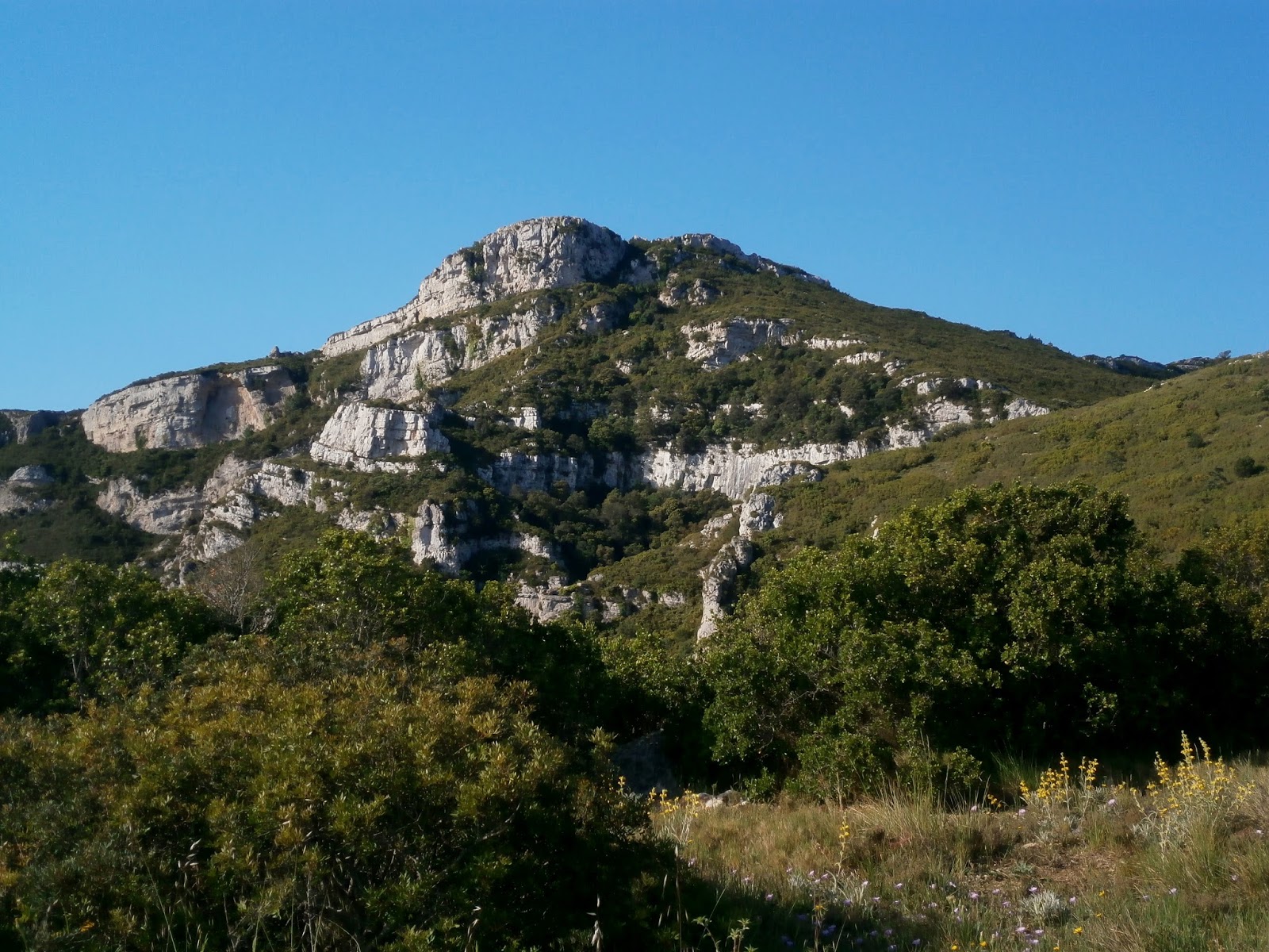 Montaña con los niños: LA FORADADA DE MONTSIÀ