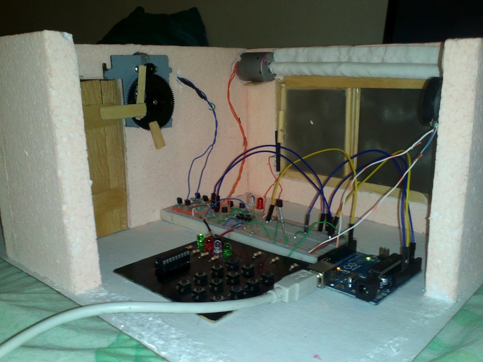 Los Microcontroladores y Yo: Arduino, Raspberry Pi y una historia de ... Los Microcontroladores y Yo: Arduino, Raspberry Pi y una historia de ...