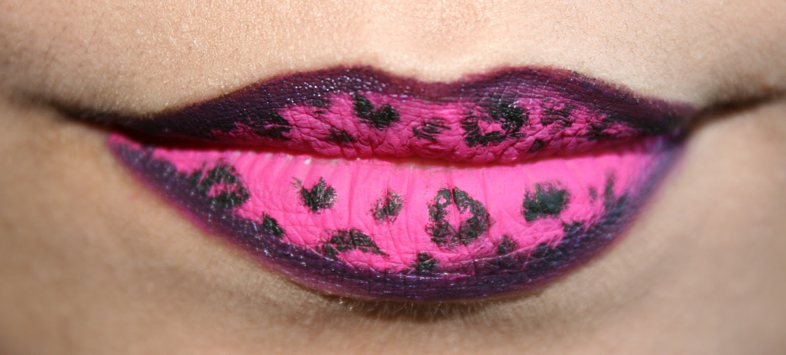 The Gilded Lily: Leopard print lips (In hot pink!)
