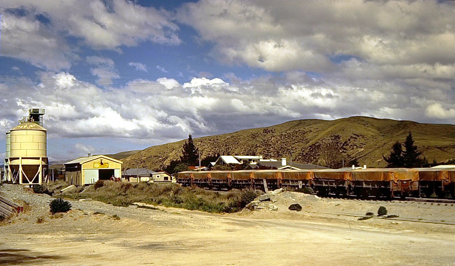 transpress nz: the old Kurow branch, mid-1970s
