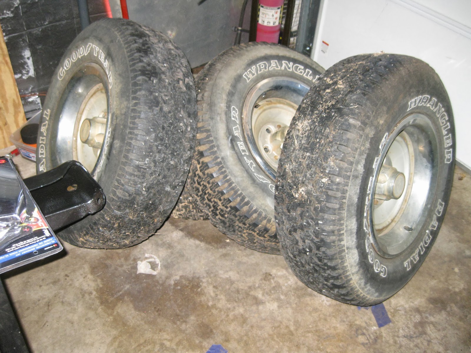 CHEVY C10: Rally Wheels