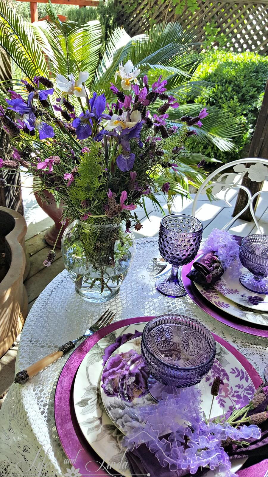 Lunch Outdoors With Purple | Life and Linda