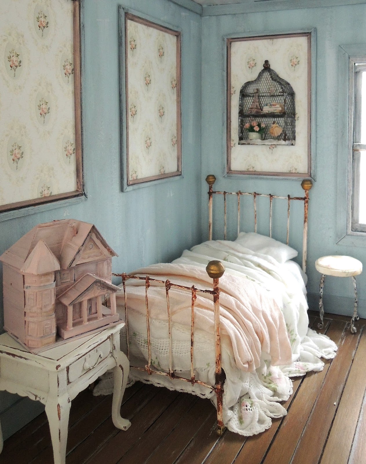 Vintage Rose Bedroom