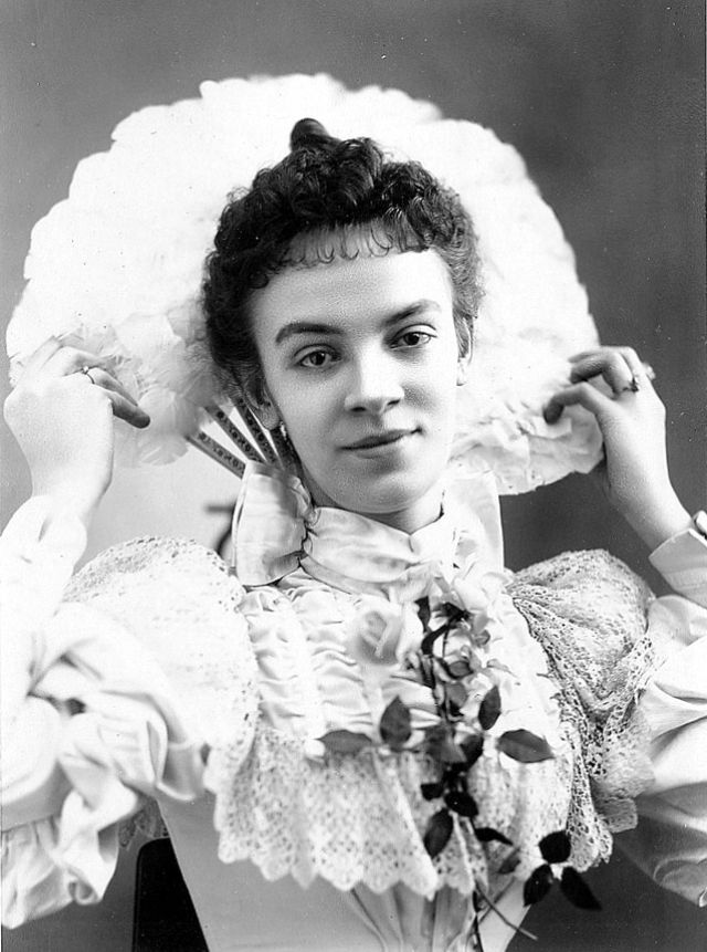 Stunning Photos of Stylish Girls That You Won't Believe They Came From ...