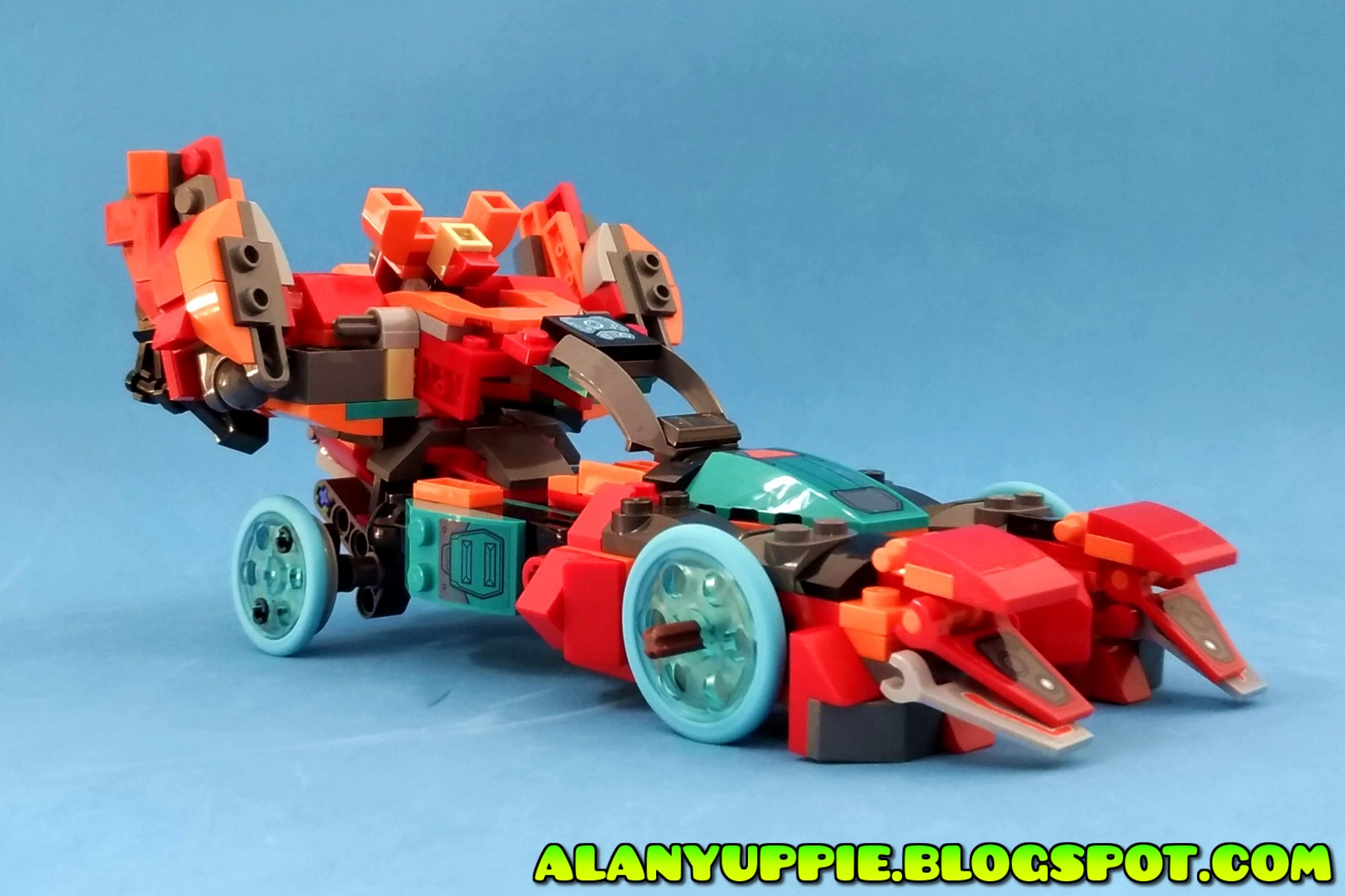 Alanyuppie's LEGO Transformers: Video Tutorial: Transformer Speedster ...