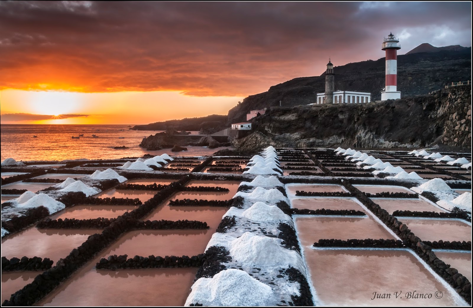 Juan V. Blanco - Fotografías: Atardecer en las salinas de Fuencaliente ...