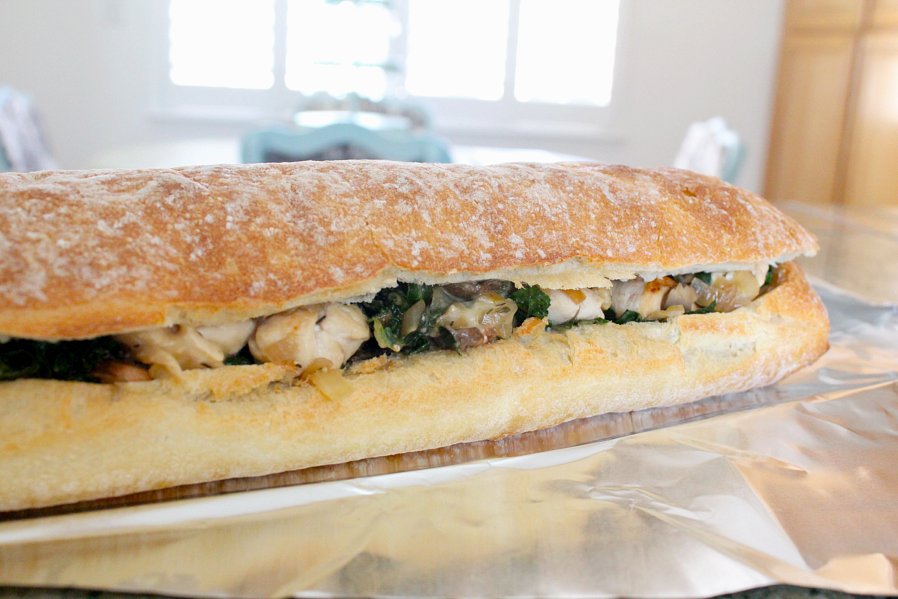 SPCookieQueen: Chicken, Kale, Mushroom, and Cheese French Bread Sandwich