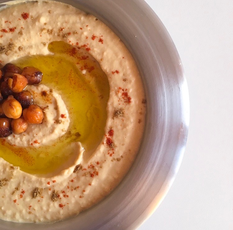 HAVUÇ CİPSİ İLE HUMUS