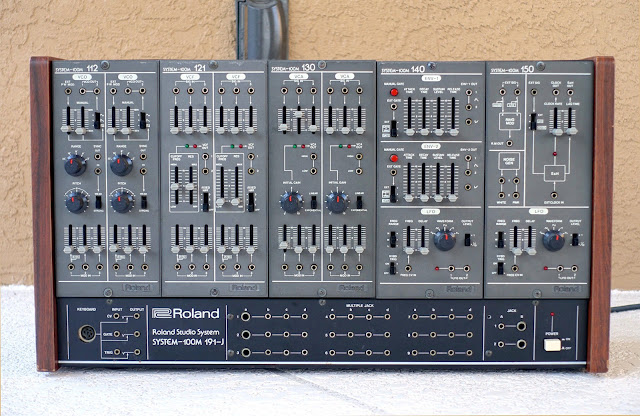 JonDent - Exploring Electronic Music: Roland 100m - first pics