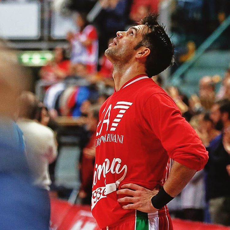 INSTAFAVES : BRUNO CERELLA (BASKETBALL PLAYER) - ARGENTINEMEN