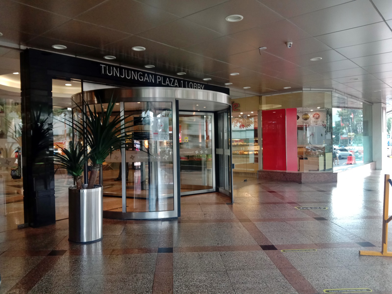 Beberapa Tips Agar Tidak Tersesat di Tunjungan Plaza Surabaya