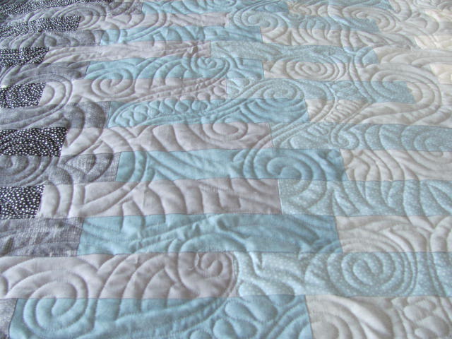 mmm quilts: Lori's quilt - Move Over
