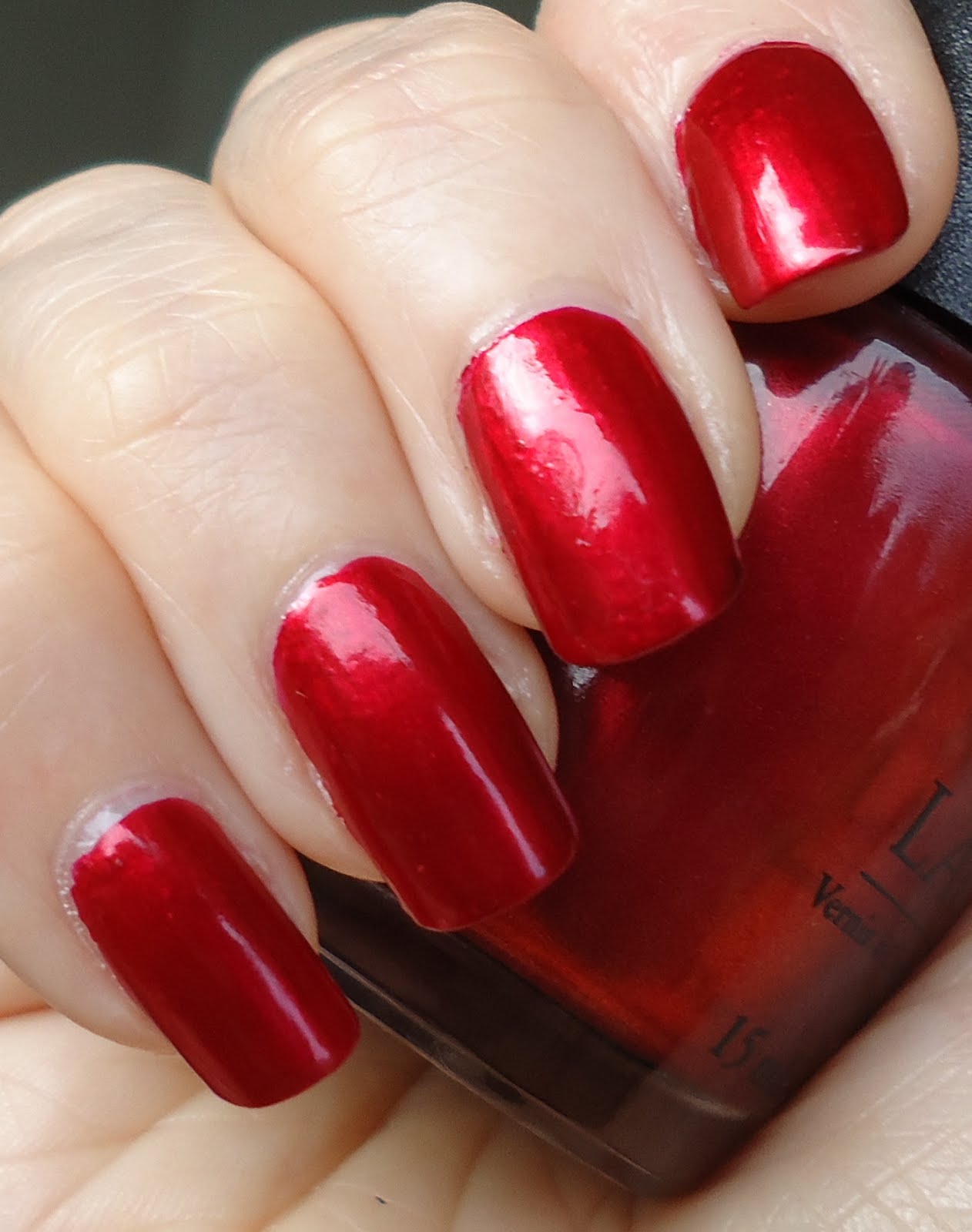 Making up 4 my age: Date night mani: OPI - An Affair in Red Square