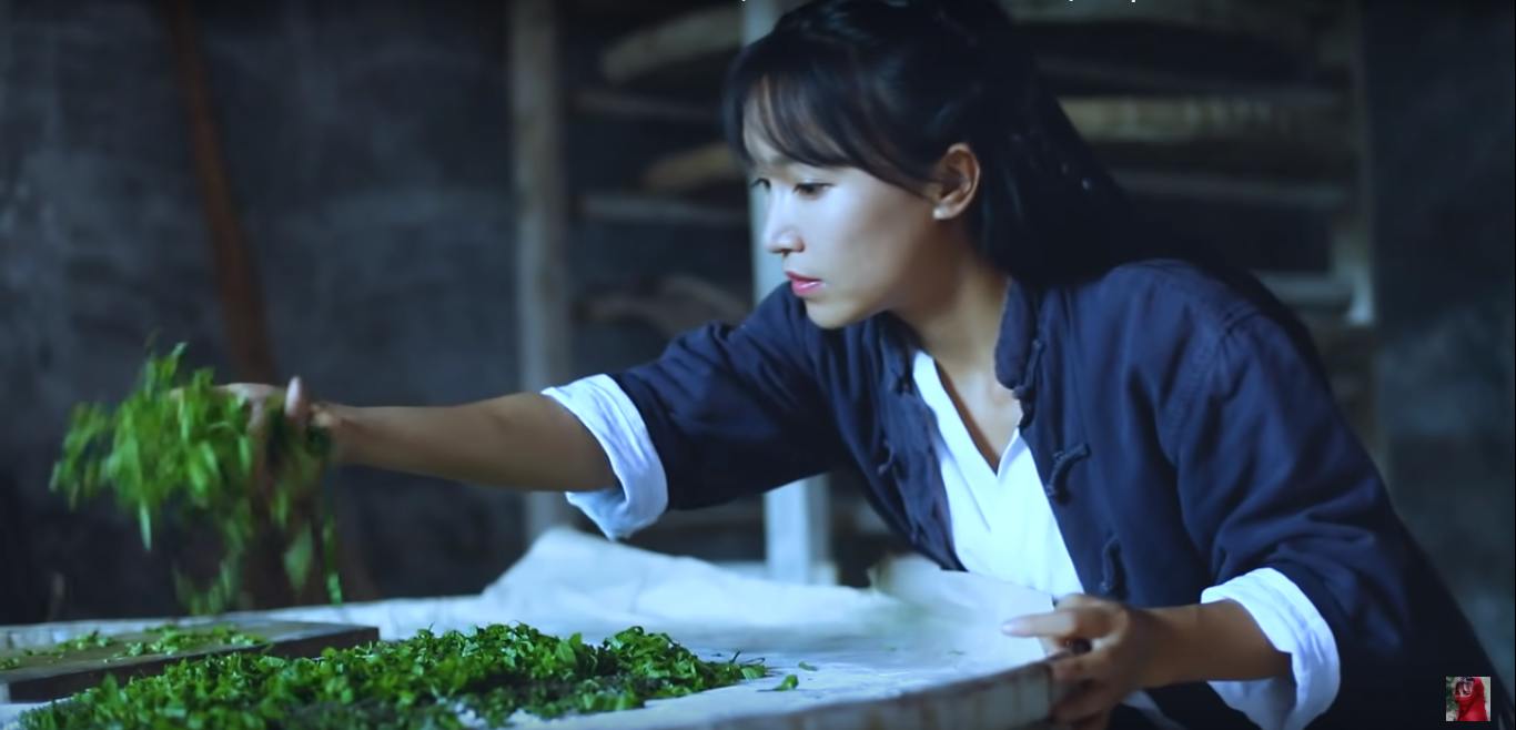 Liziqi; Youtuber Perempuan dari China Vlog Memasak Bernuansa Klasik - QOWIM.NET