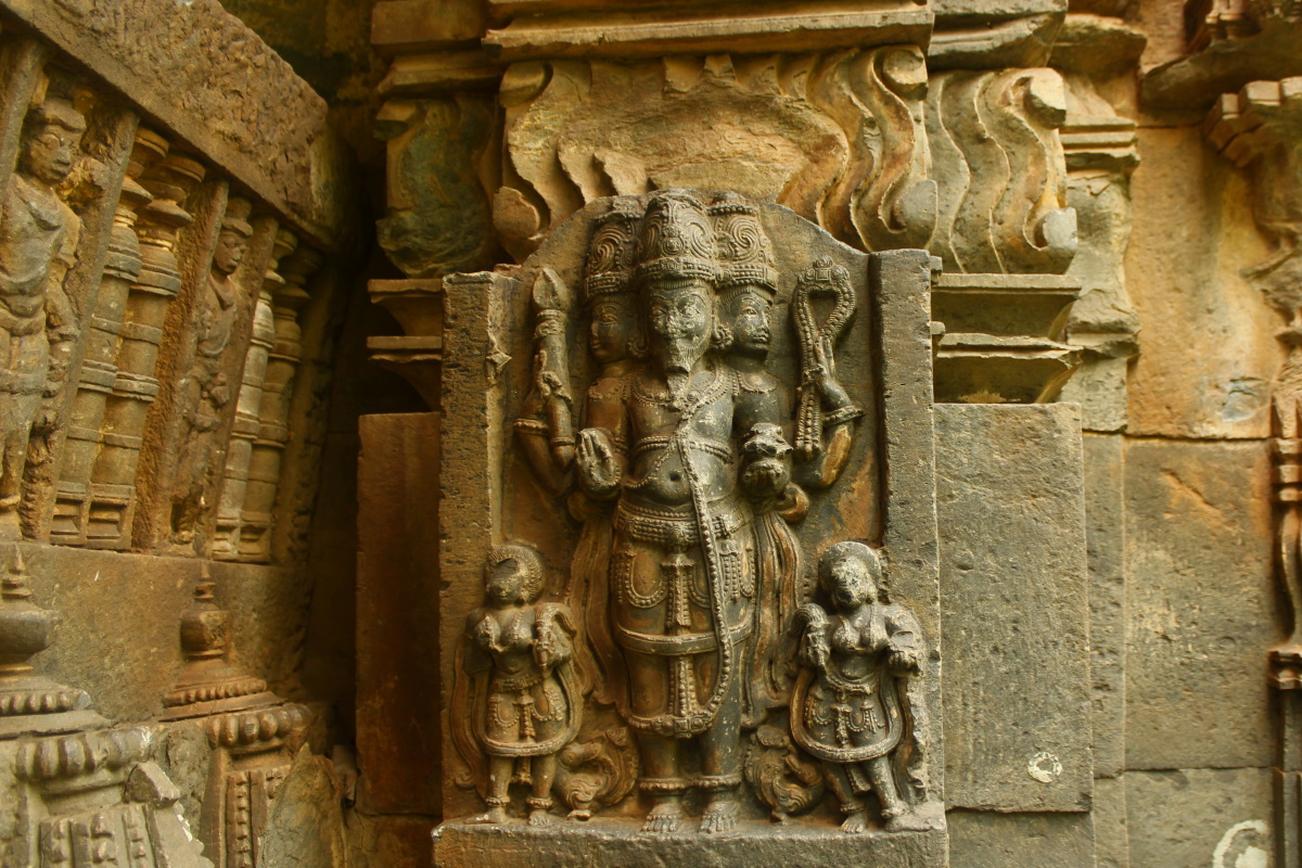 Journeys across Karnataka: Tarakeshwara Devastana, Hangal - part-3