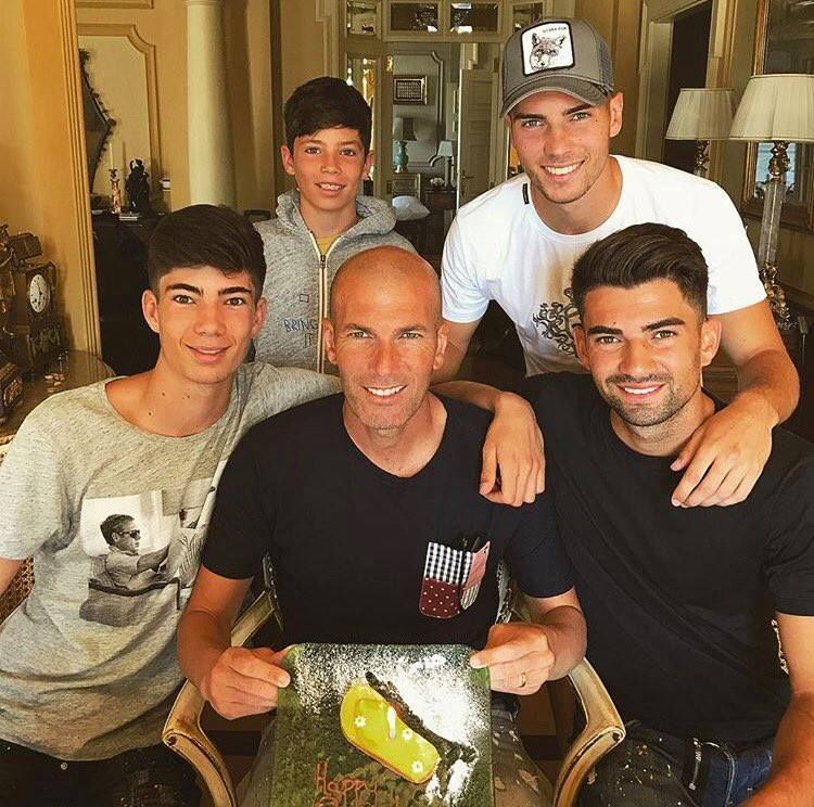 Zinedine Zidane Age, Height, Parents, Wife, Education, Jersey No ...