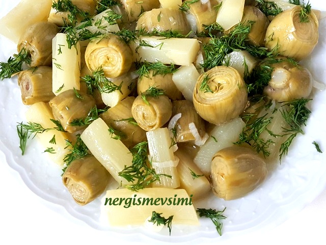 nergismevsimi: ENGİNAR SAPI YEMEĞİ