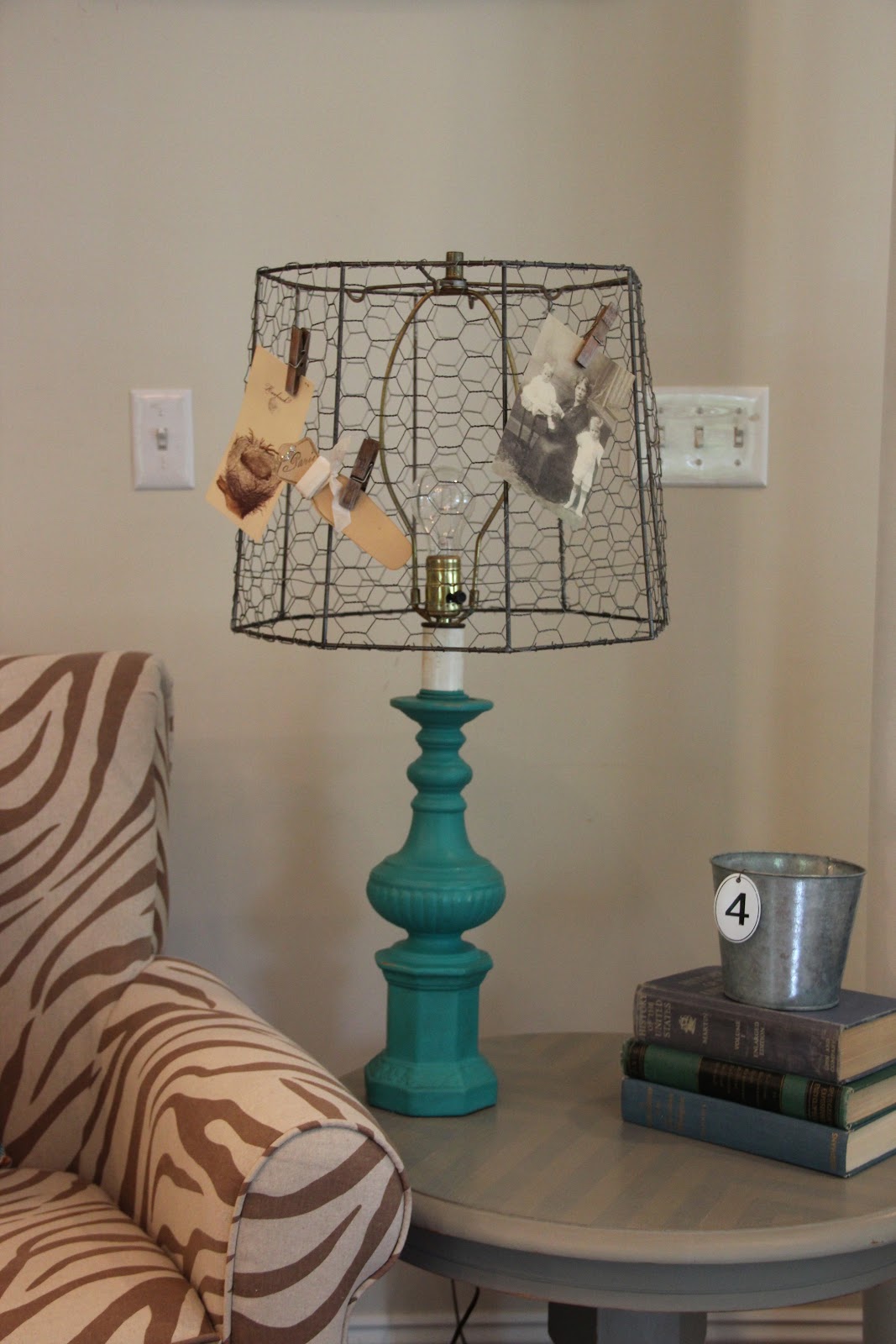 Funky Junk: Chicken Wire Lamp