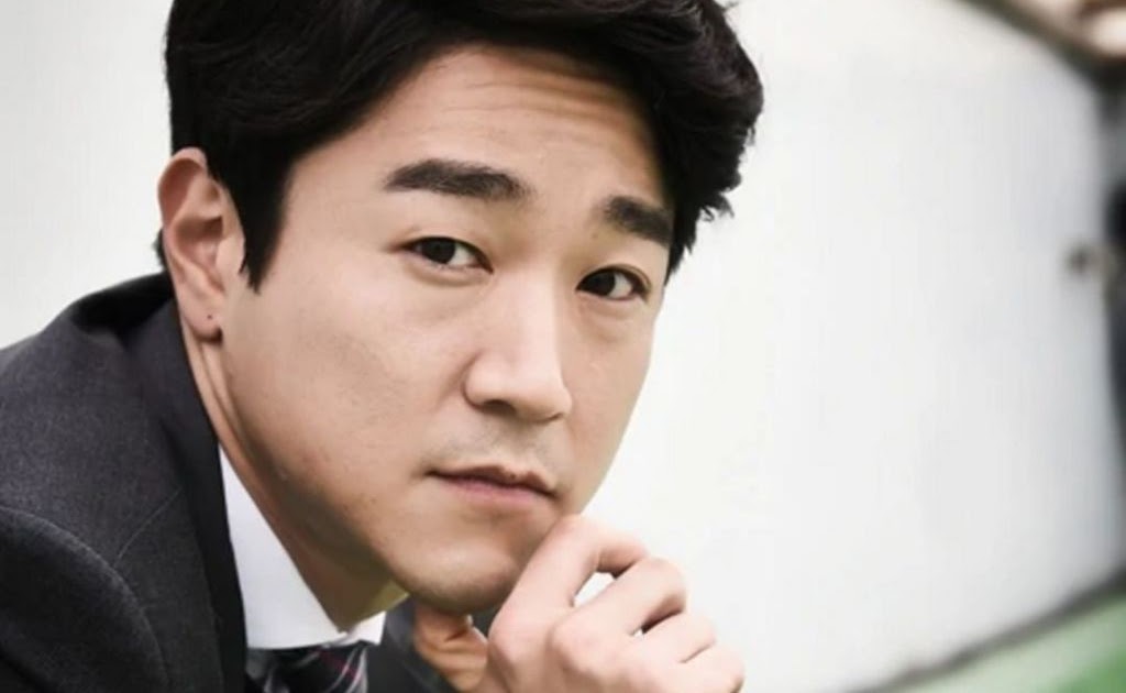 Biodata dan Profil Lengkap Tae In-Ho - Dunia dalam Sinopsis