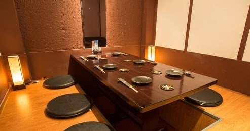 TABLE MANNERS THAT INDIAN MEN SHOULD KNOW FOR DINING WITH JAPANESE
