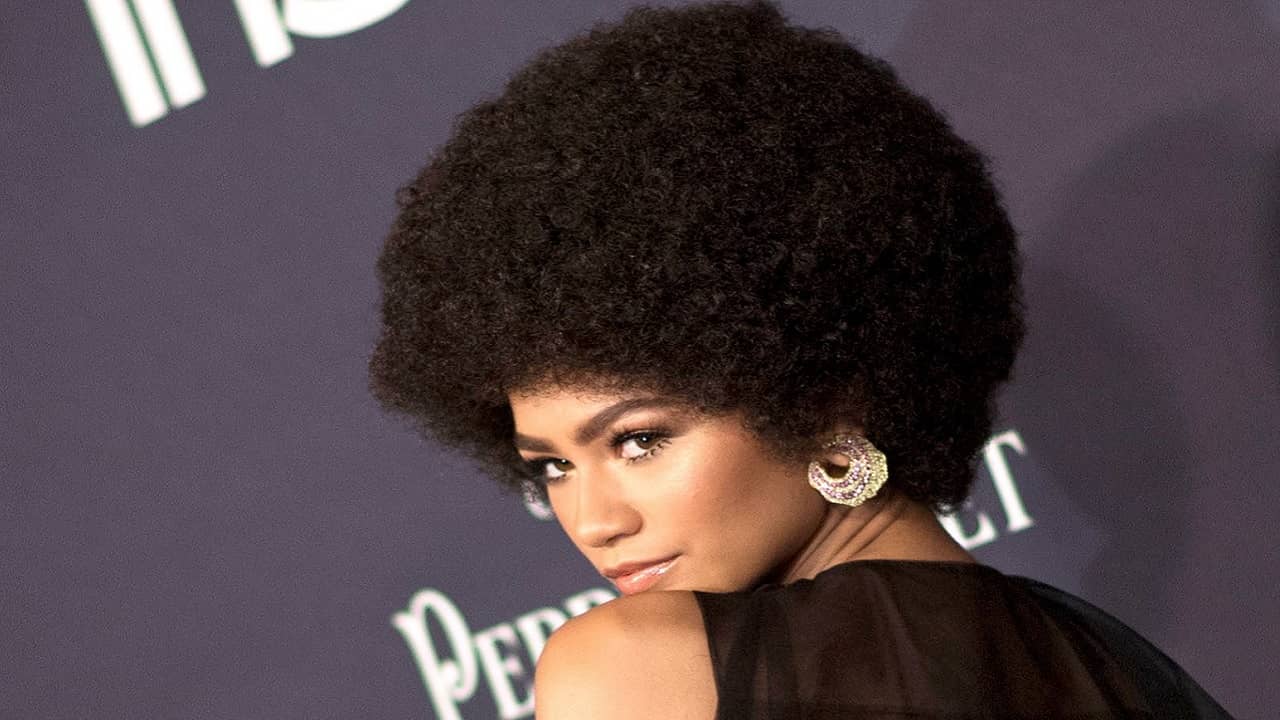 Cómo tener el cabello afro