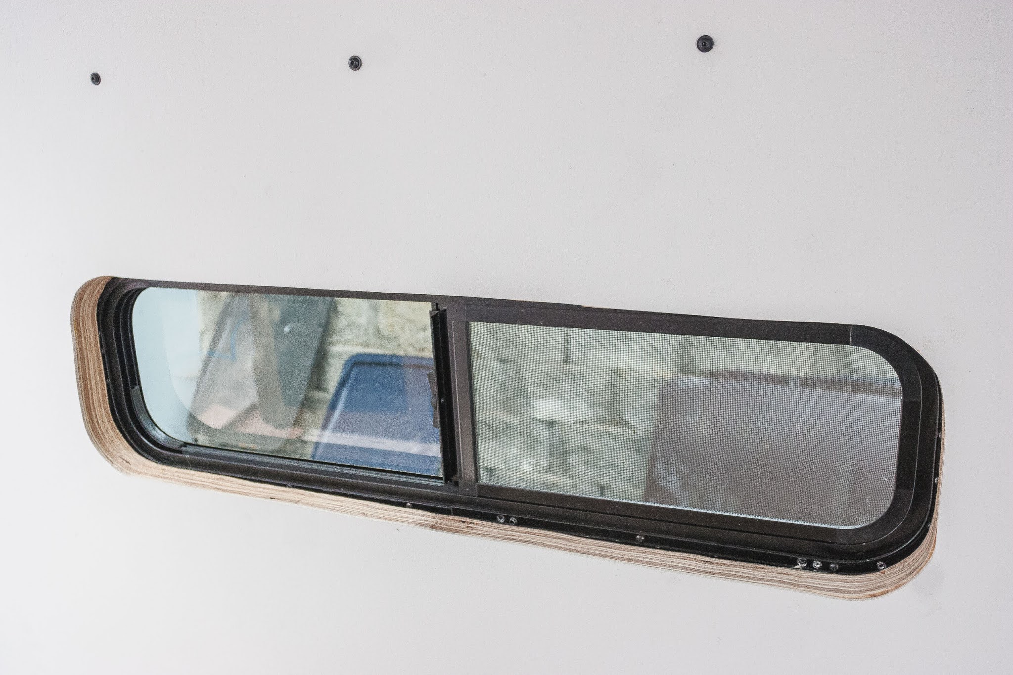 Sprinter van: Walls and ceiling