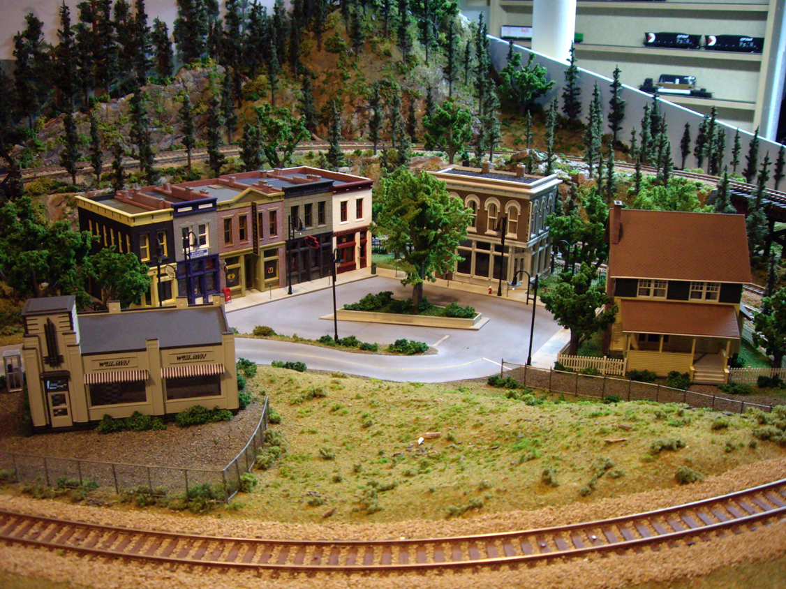 Layout Scenery Part III - Downtown - TY'S MODEL RAILROAD
