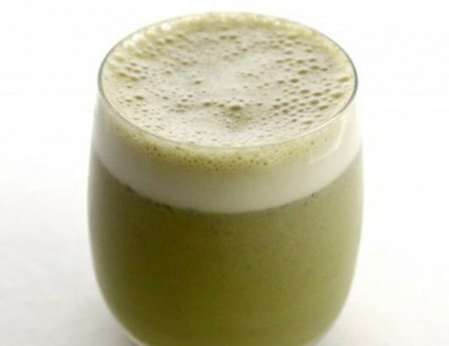 Cafe Style Matcha Tea Latte