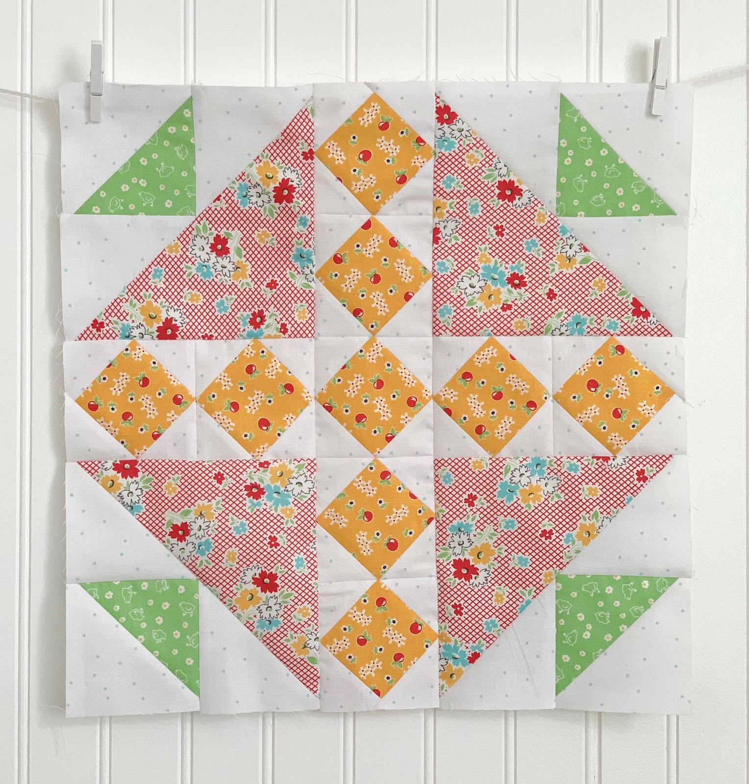Bee In My Bonnet: Vintage Block Along - Checkers Block Tutorial!!