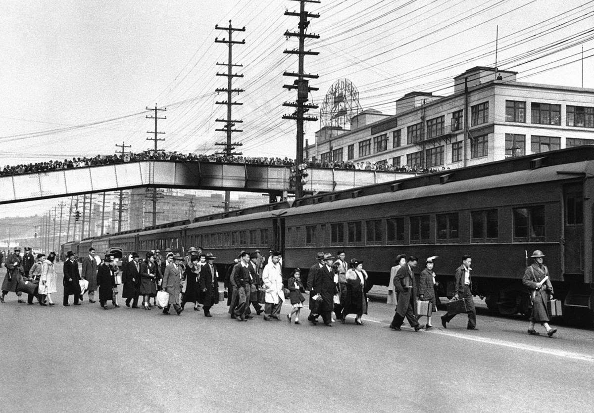 Pictures of the Internment of Japanese Americans During World War II ...