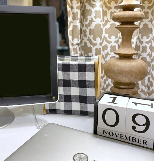 DIY Mini Desktop Trash Can