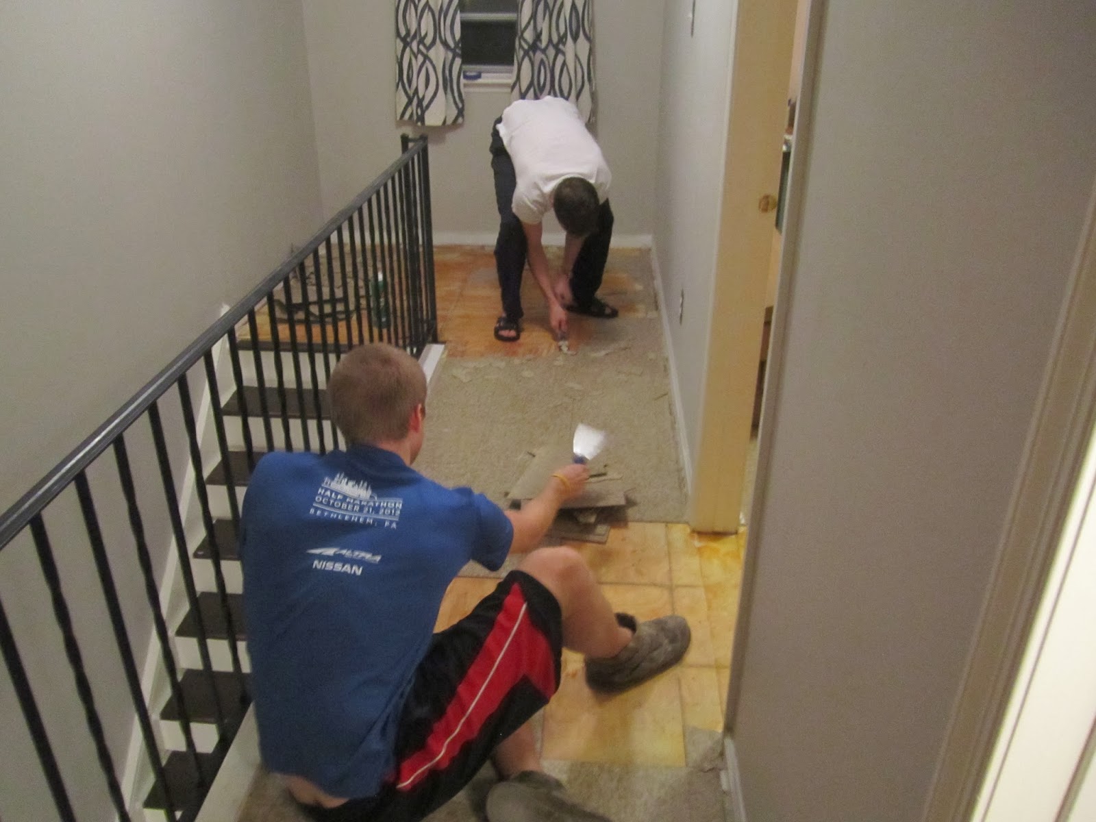 Mrs. H. Buys a House: Wood Flooring... Again