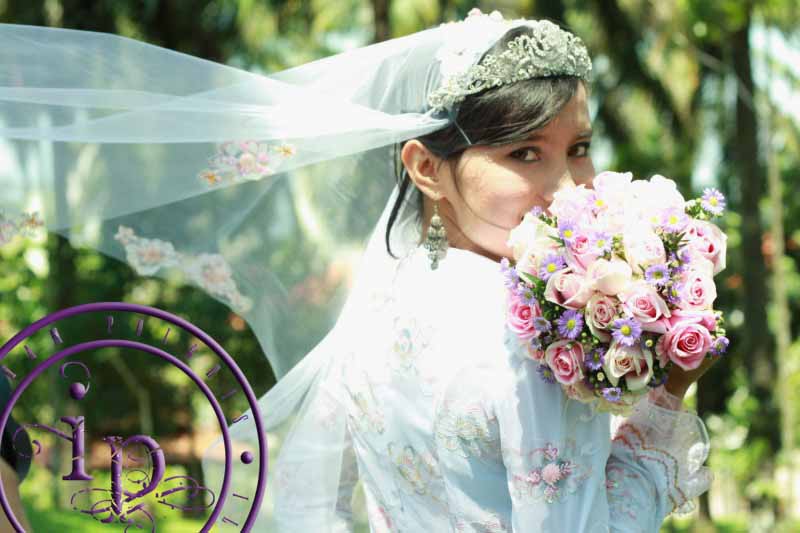 Ilham Polaris: Bunga Pegang (Hand bouquet using fresh flower)