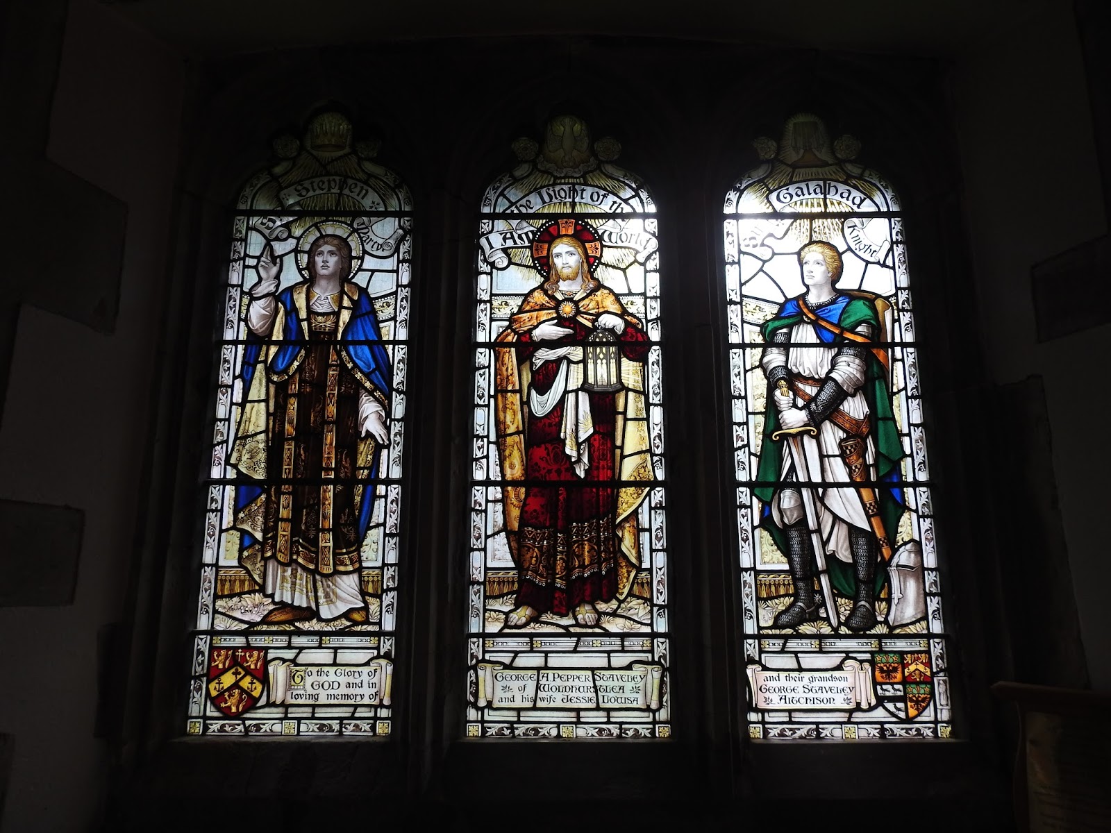 Crawley Old Town: THIRTY NINE PICTURES: St Margaret's Church, Ifield