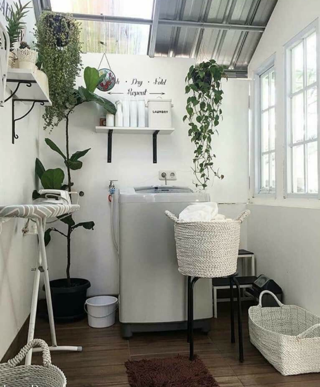 DEKORASI ILHAM RUANG LAUNDRY