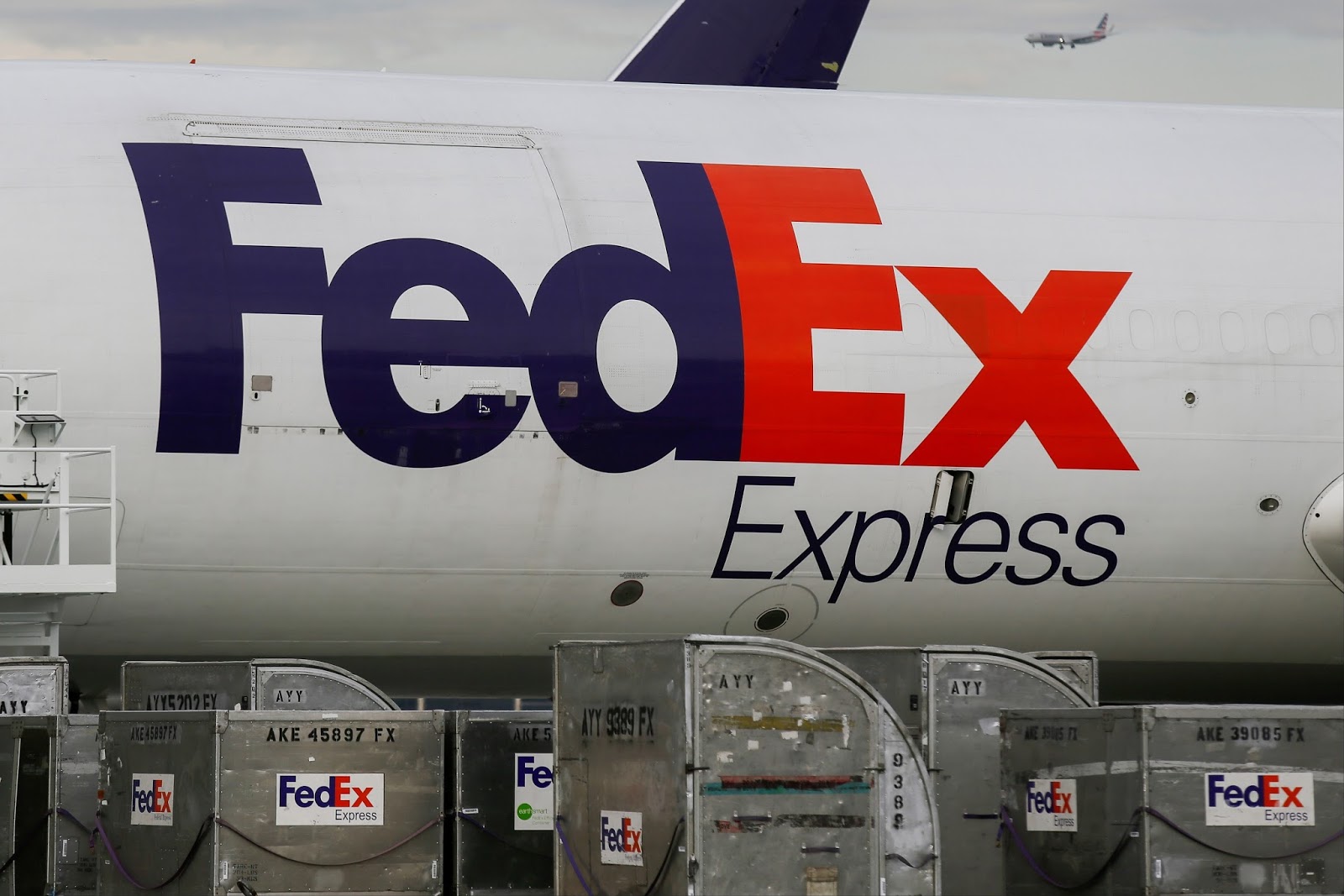 Kathryn's Report: FedEx Seals Turboprop Deal Amid Strength in ...