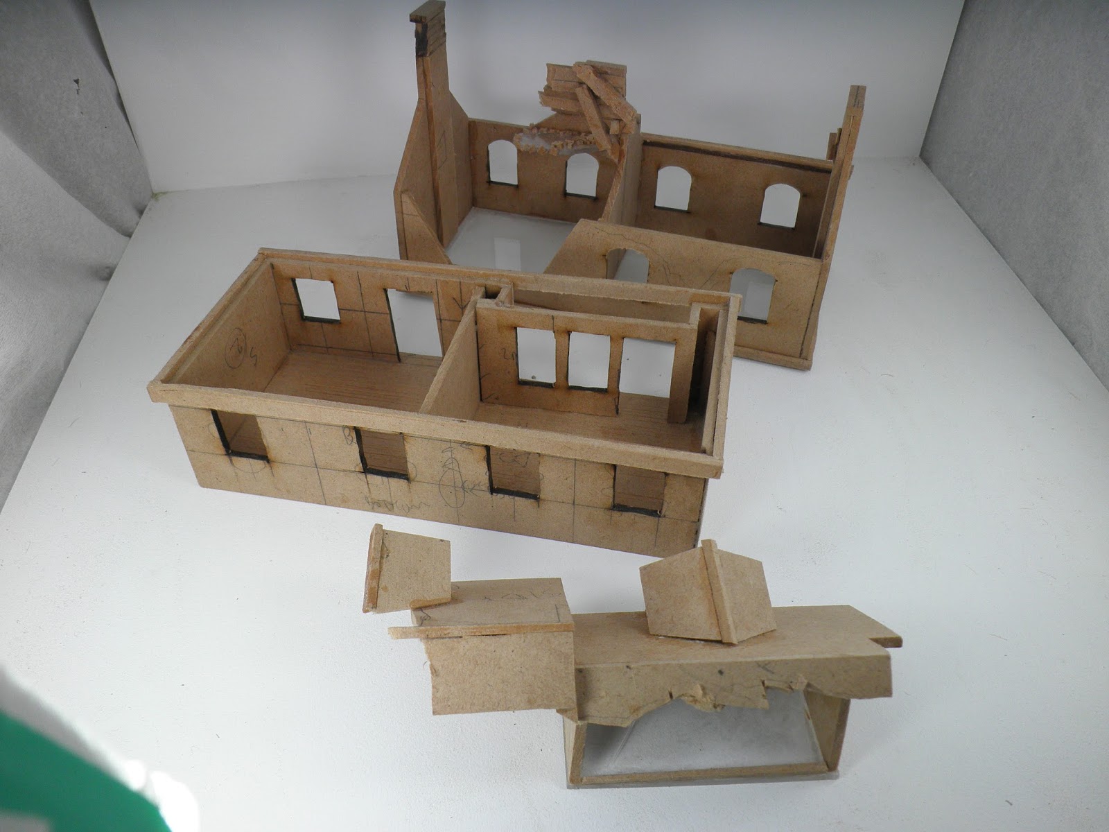 JOHN BOND's WARGAMING STUFF: DIY MDF BUILDINGS, Part 1 28mm