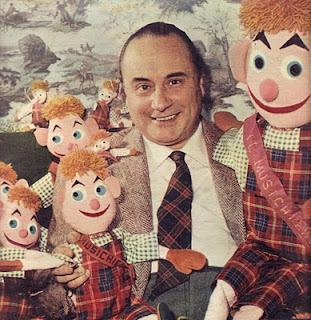 tvcinemateatro―i protagonisti: Il grande Mario Riva avrebbe compiuto ...