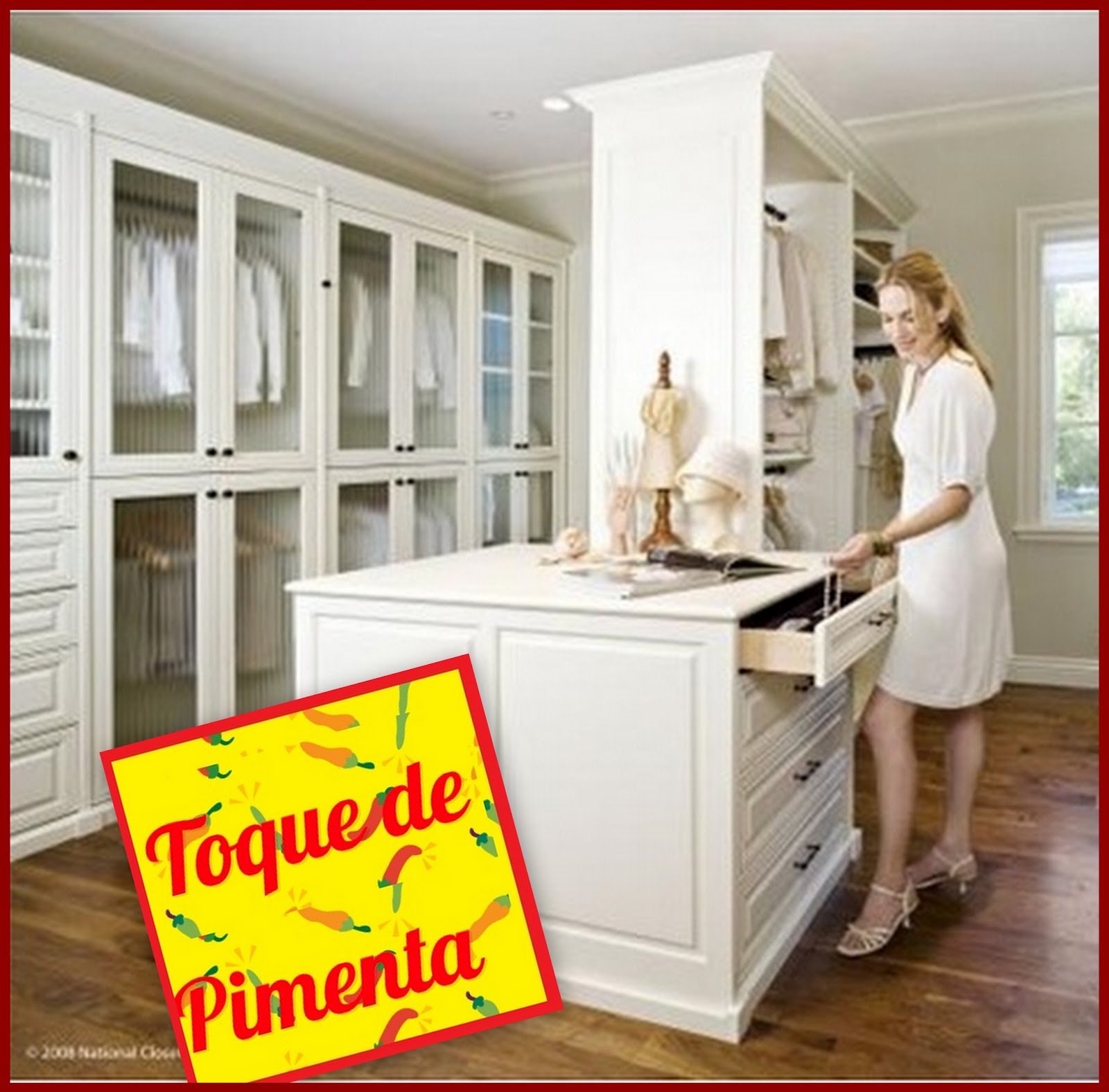 Agora vejam este com portas totalmente de vidro: